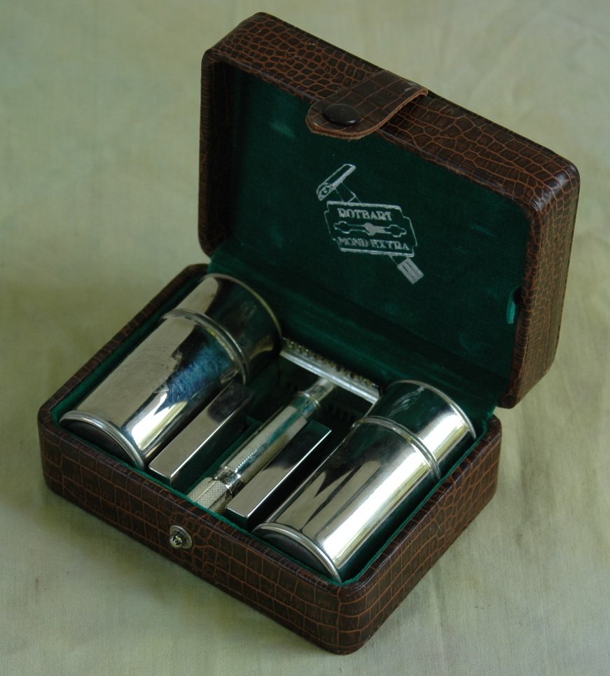 1930s Rotbart Mond Extra Rasierhobel im Etui - catheuer-raritaeten.de